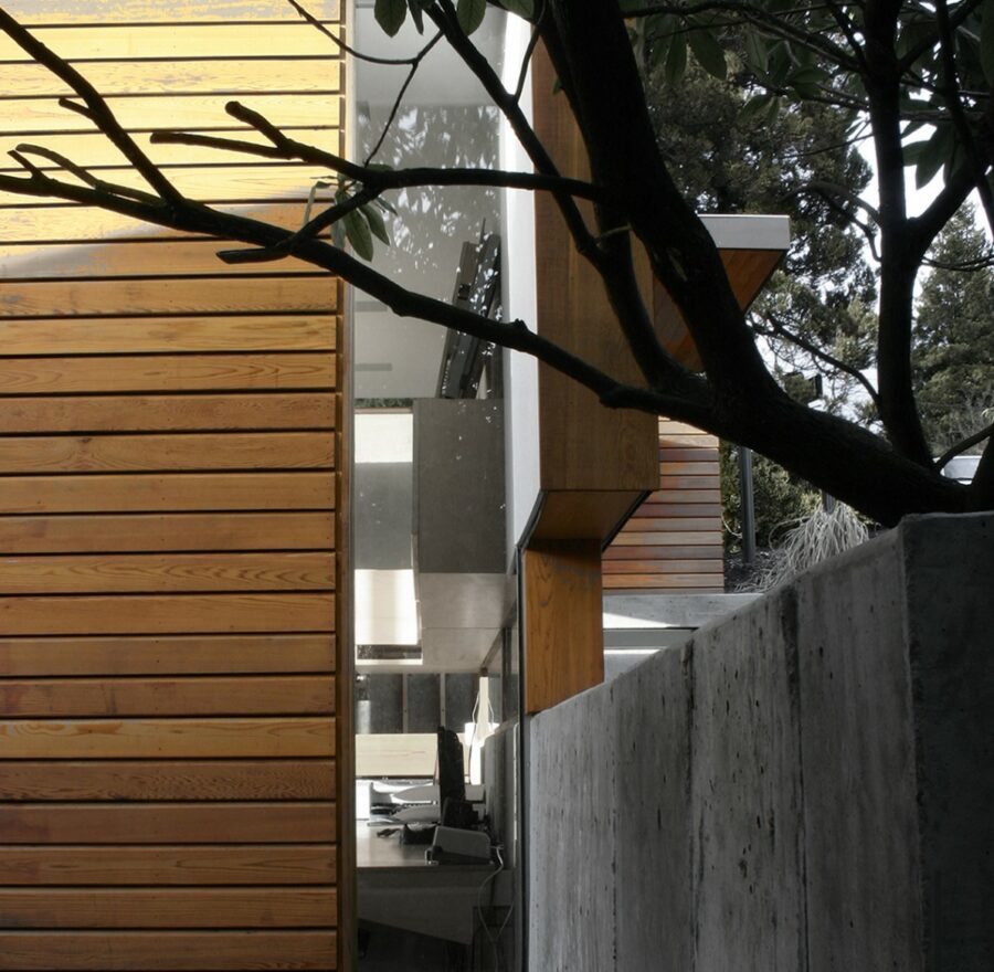 Location: Canada - MGA